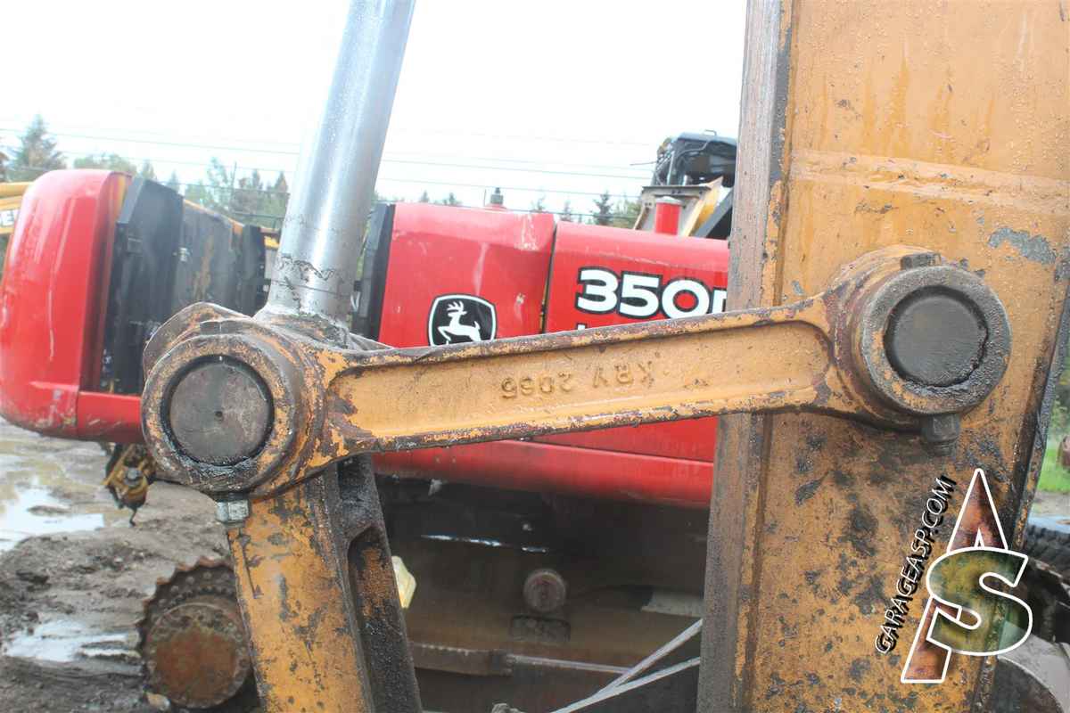 Bucket linkages - Heavy equipment parts