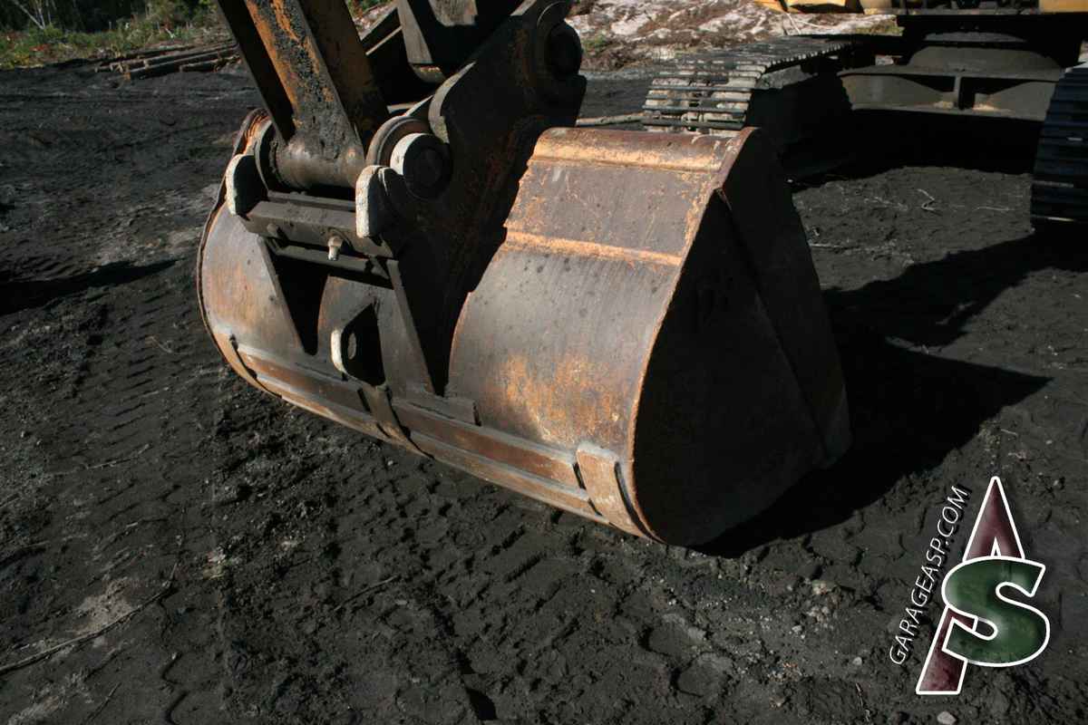 Buckets - Heavy equipment parts
