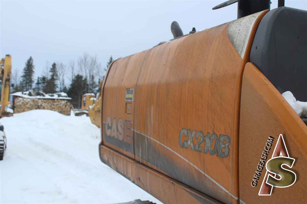 Panels - doors - Heavy equipment parts