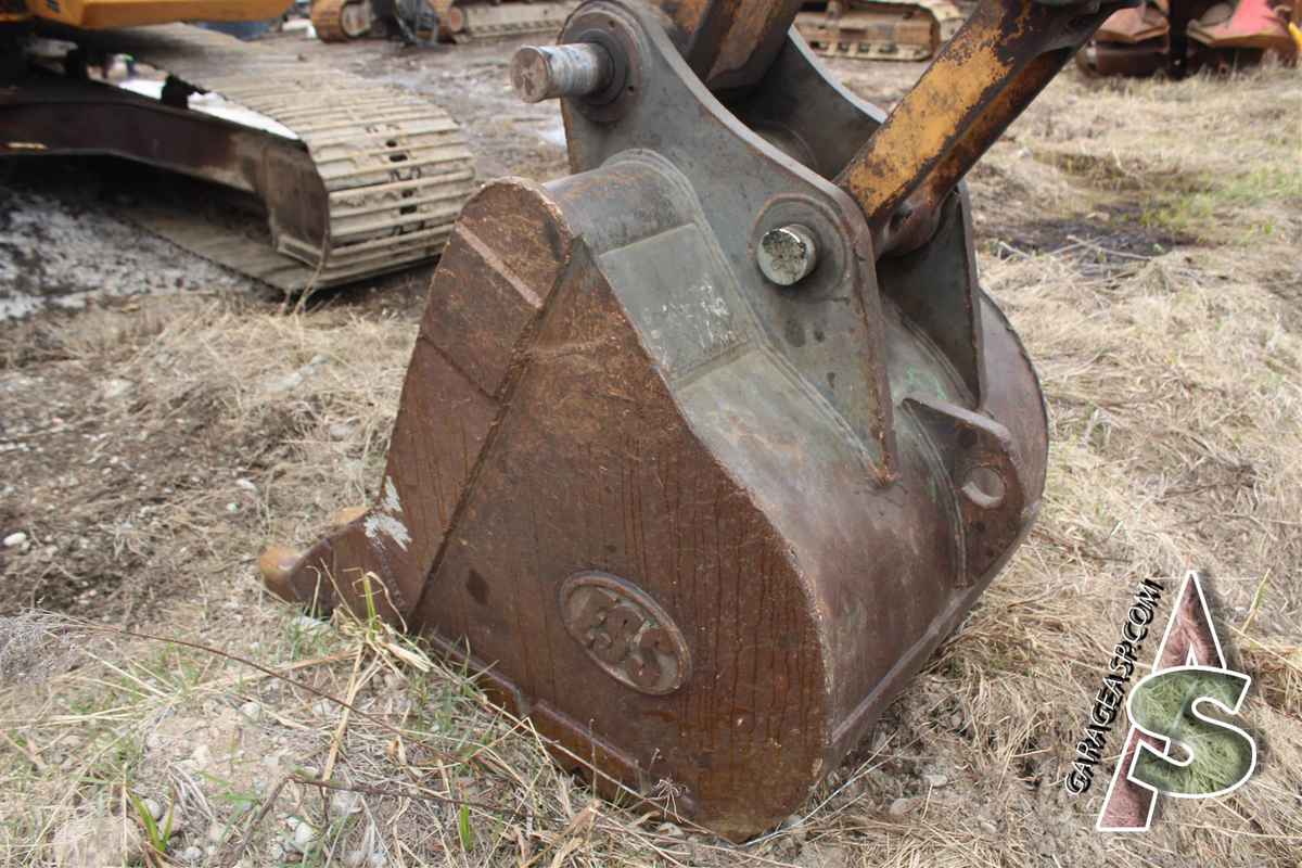 Buckets - Heavy equipment parts