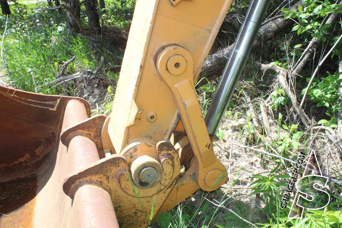 Bucket linkages - Heavy equipment parts