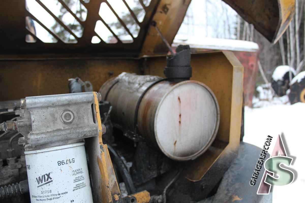 Mufflers - Heavy equipment parts