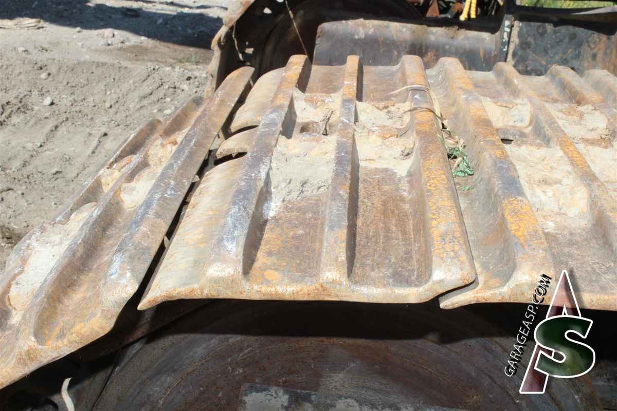 Tracks - Chains - Heavy equipment parts