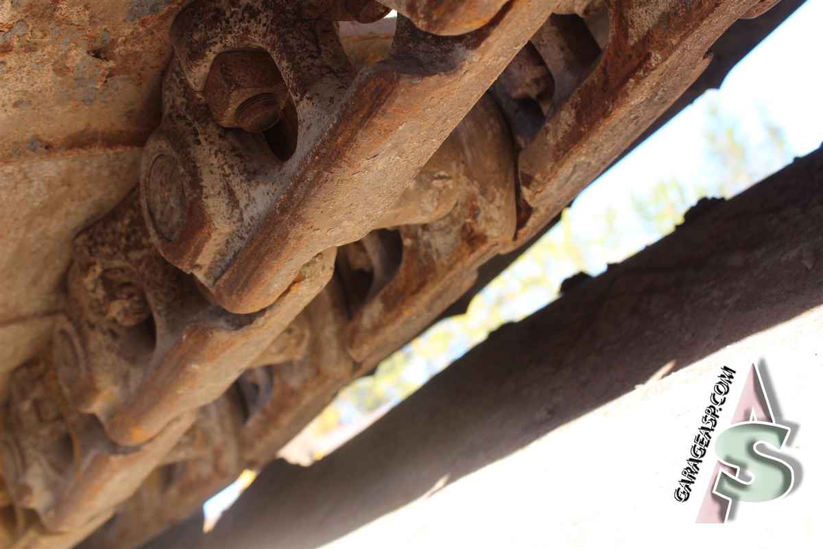 Tracks - Chains - Heavy equipment parts