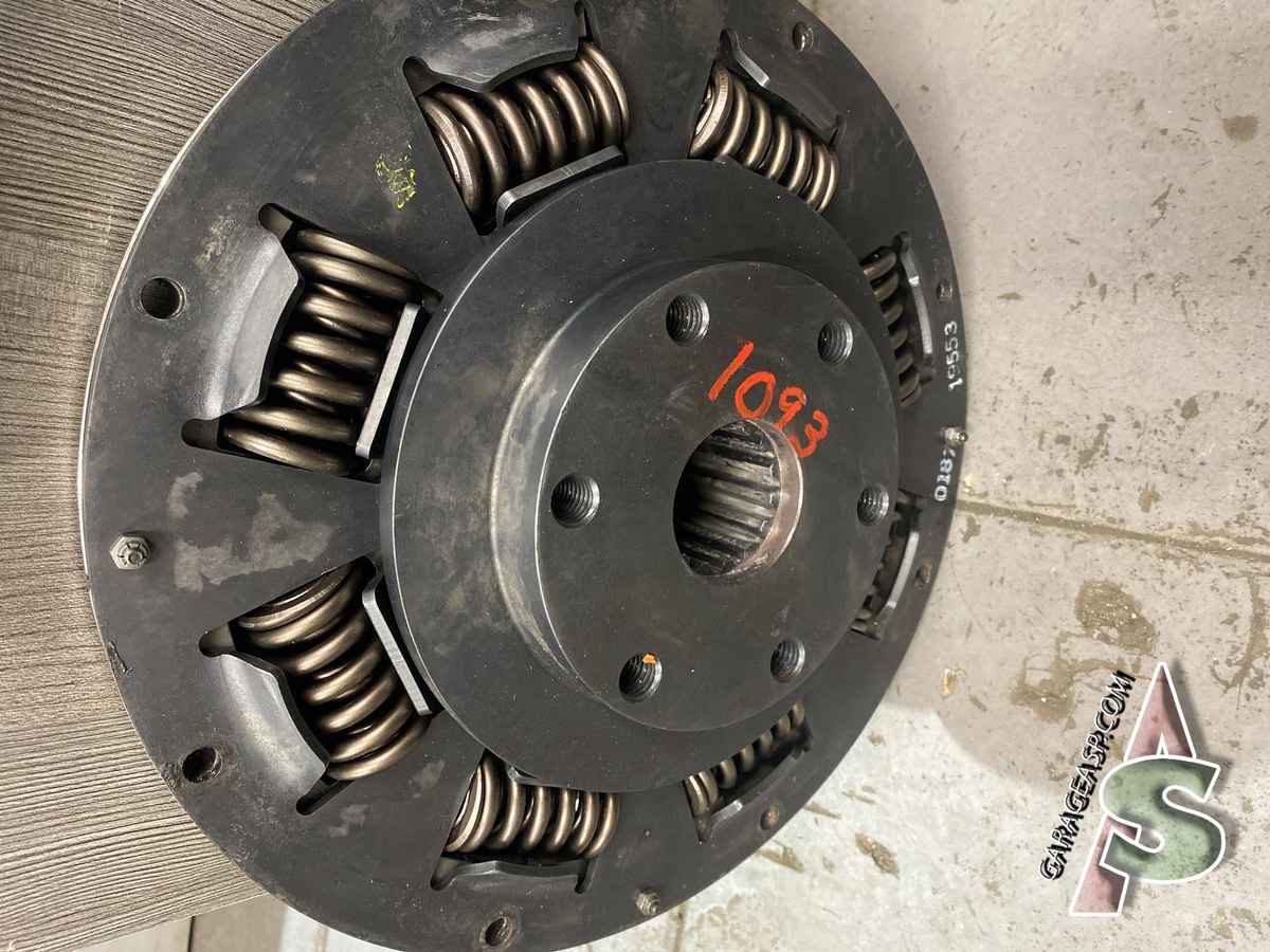 Couplings - Heavy equipment parts