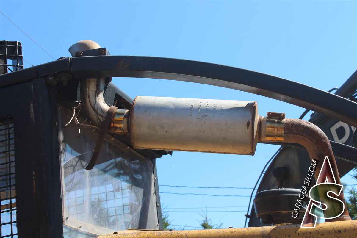 Mufflers - Heavy equipment parts