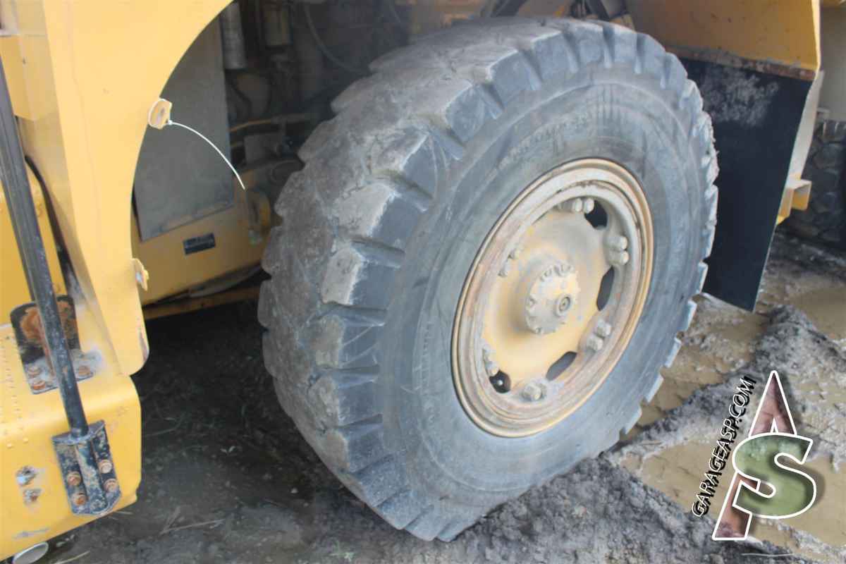 Tires - Heavy equipment parts