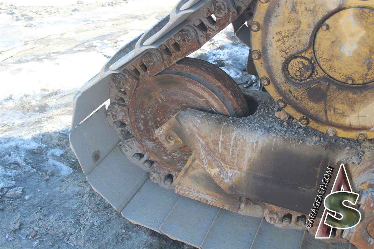 Idlers - Heavy equipment parts