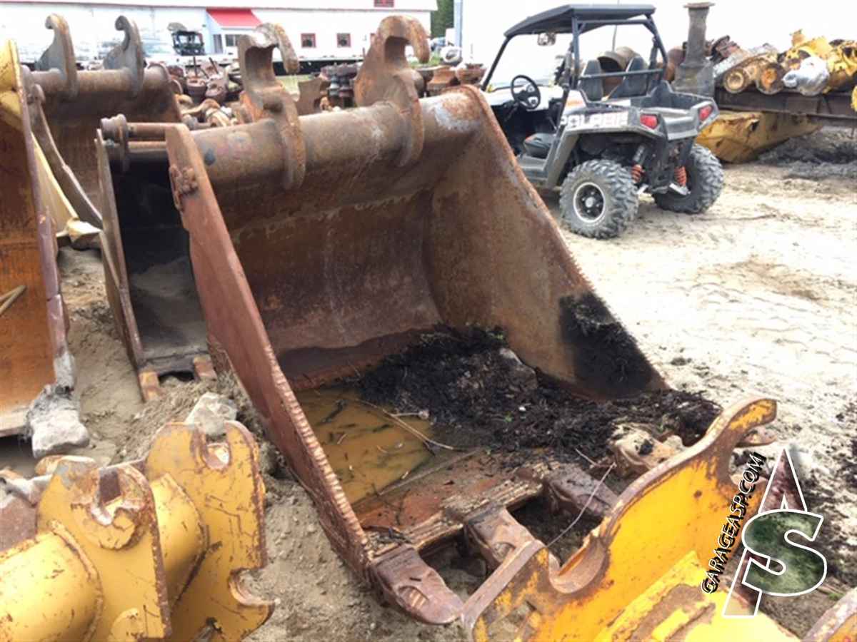 Buckets - Heavy equipment parts
