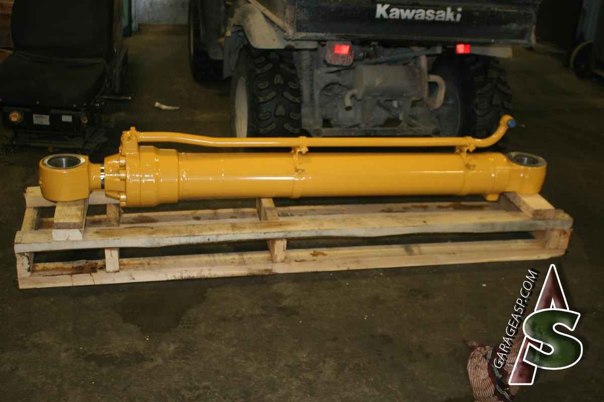 Bucket cylinders - Heavy equipment parts