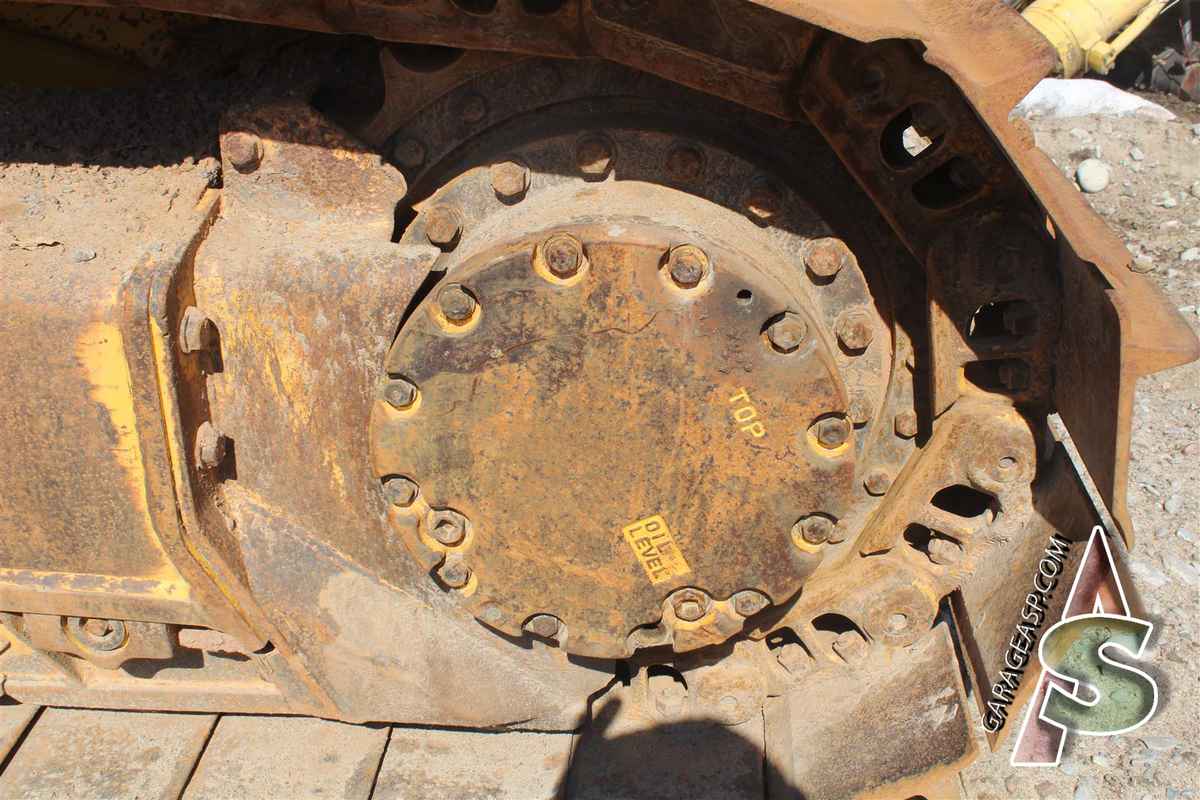 Final drives - Heavy equipment parts