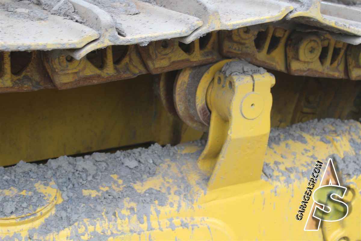 Rollers - Heavy equipment parts