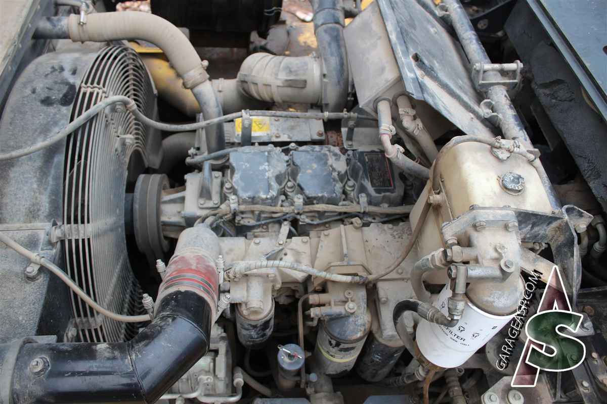 Engines - Heavy equipment parts
