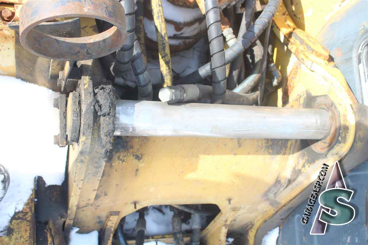 Pins - Heavy equipment parts