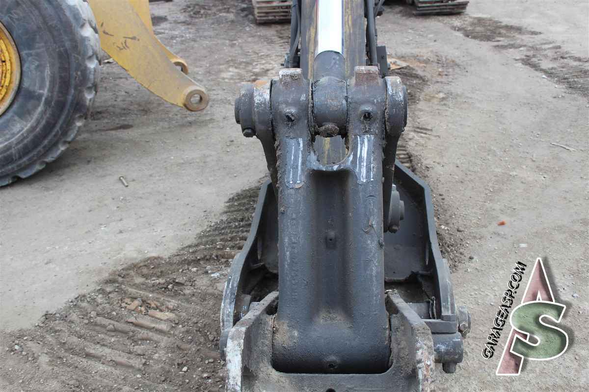 Bucket linkages - Heavy equipment parts