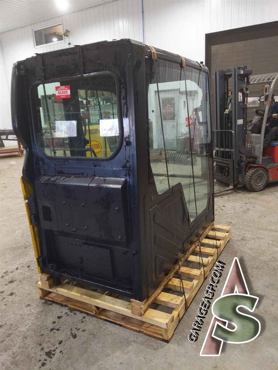 Panels - doors - Heavy equipment parts