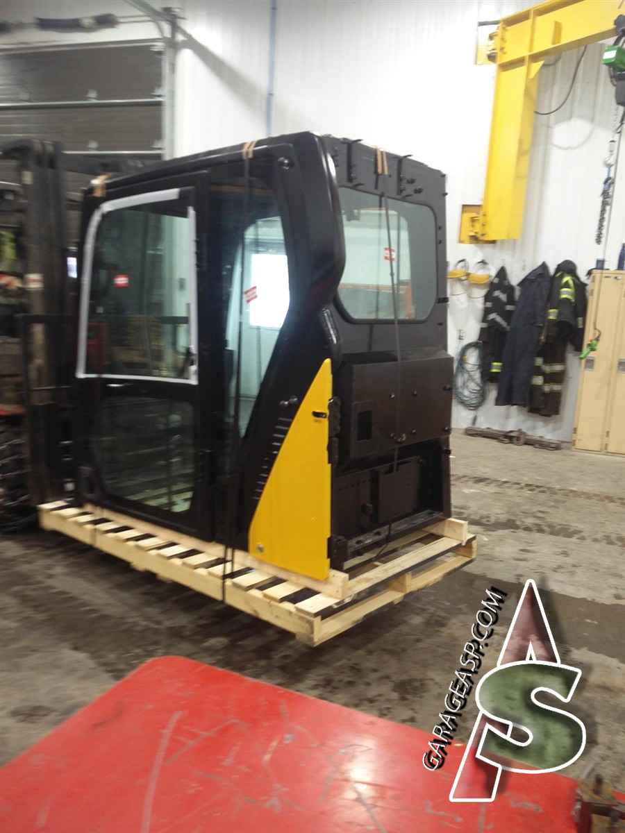 Panels - doors - Heavy equipment parts