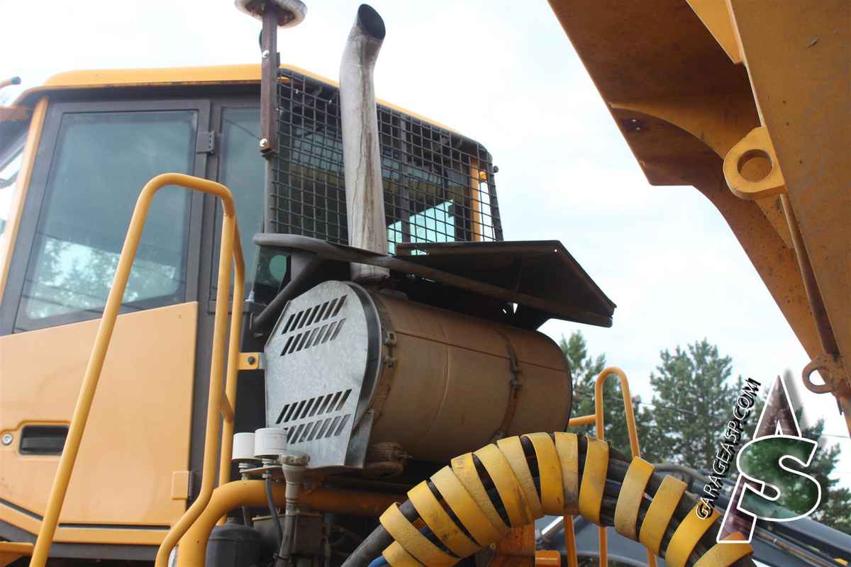 Mufflers - Heavy equipment parts